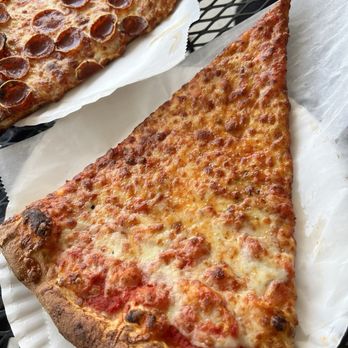 LITTLE POPS NEW YORK PIZZERIA - Updated January 2026 - 378 Photos & 659 ...