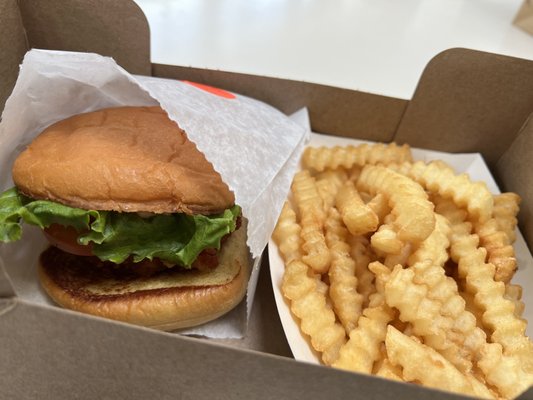 SHAKE SHACK WESTFIELD PLAZA BONITA - 33 Photos & 22 Reviews - 3030 ...