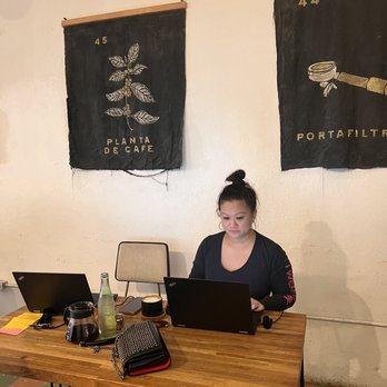 BANDERA COFFEE - Updated May 2024 - 116 Photos & 50 Reviews - 415 W Van ...