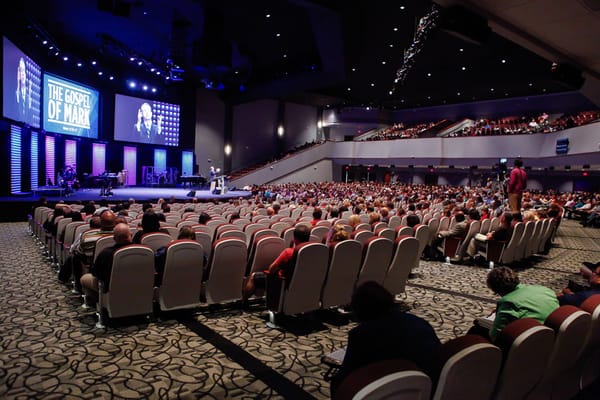 CROSSROADS CHRISTIAN CHURCH - Updated December 2025 - 29 Photos & 16 ...