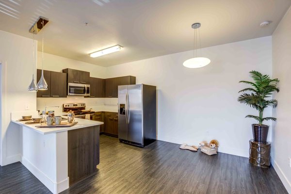 SW APARTMENTS - Updated December 2025 - 80 Photos & 106 Reviews - 6355 ...