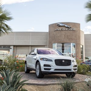 LAND ROVER RANCHO MIRAGE - Updated December 2025 - 43 Photos & 121 ...