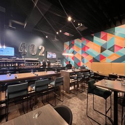 402 EAT + DRINK - Updated October 2025 - 396 Photos & 220 Reviews ...