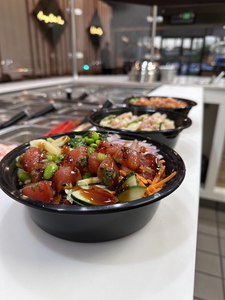 POKE LOUNGE - Open for Business - 62 Photos & 59 Reviews - 321 E ...