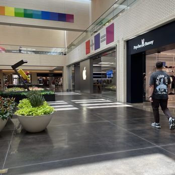 APPLE NORTHPARK CENTER - Updated October 2025 - 60 Photos & 288 Reviews ...