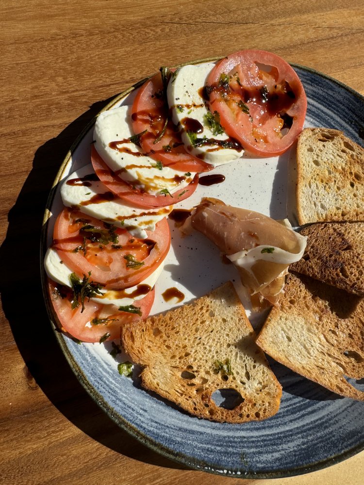 WAVE LAKESIDE DINING - Updated March 2025 - 59 Photos & 11 Reviews ...