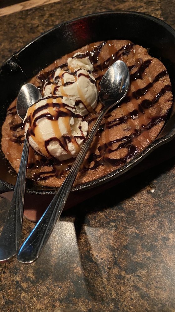 SPITFIRE BAR & GRILL - 91 Photos & 181 Reviews - 1660 13th Ave E, West ...