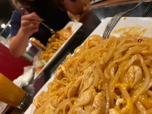 TARA THAI KITCHEN - 149 Photos & 216 Reviews - Thai - 2606 N Mesa St ...