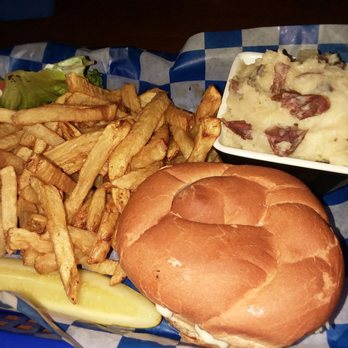 STOCKHOUSE RESTAURANT & SANDBAR PUB - Updated July 2025 - 27 Photos ...