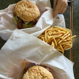 BRONCO BURGERS - Updated July 2025 - 136 Photos & 241 Reviews - 1925 ...