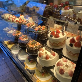 SUNMERRY BAKERY - Updated December 2024 - 1742 Photos & 715 Reviews ...