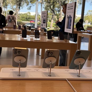 APPLE IRVINE SPECTRUM CENTER - Updated May 2025 - 236 Photos & 776 ...