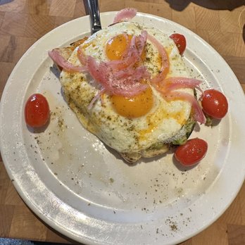 COMMONWEALTH CAFE - Updated April 2025 - 792 Photos & 636 Reviews - 300 ...