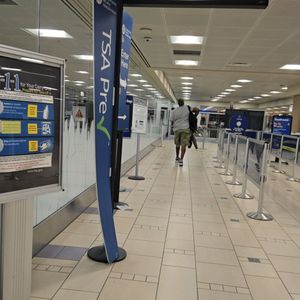 GROOME TRANSPORTATION - Updated January 2026 - 3400 E Sky Harbor Blvd ...