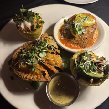 SIDEBAR - Updated December 2025 - 227 Photos & 109 Reviews - 215 E ...