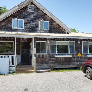 WARDS NEIGHBORHOOD MARKET - Updated October 2024 - 208 Pine St ...