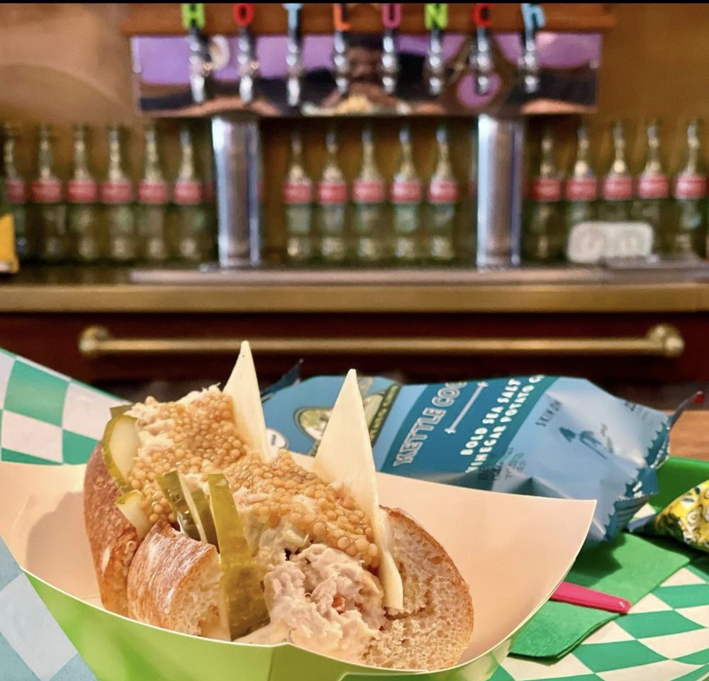 HOT LUNCH - Updated September 2024 - 81 Photos & 46 Reviews - 708 1/4 E ...