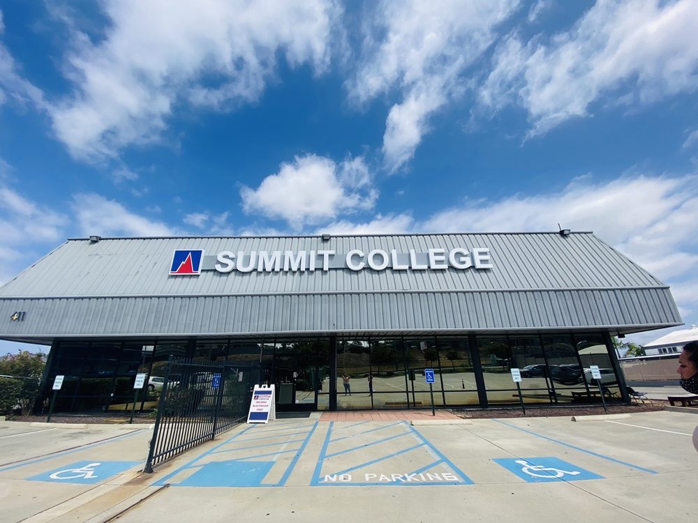 SUMMIT COLLEGE - EL CAJON CAMPUS - Updated June 2025 - 16 Photos & 46 ...