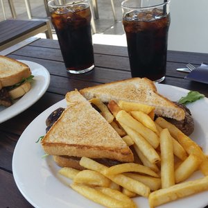 THE BEST DROP TAVERN - 42 Photos - 20 Hayes Rd, Kalamunda Western ...