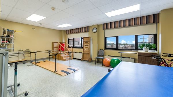 KINDRED HOSPITAL CHICAGO NORTH - Updated July 2025 - 28 Photos & 17 ...