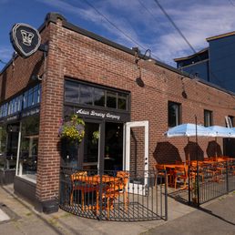 ASLAN BREWING TANGLETOWN - Updated July 2025 - 15 Photos - 2253 N 56th ...