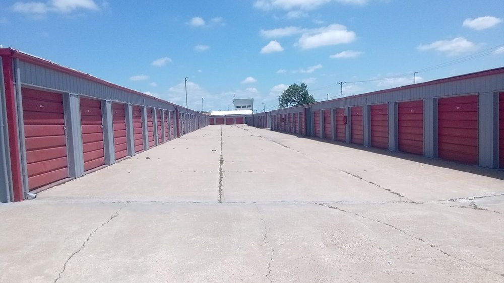 WICHITA AIRPORT STORAGE - Updated April 2024 - 6209 W Kellogg Dr ...