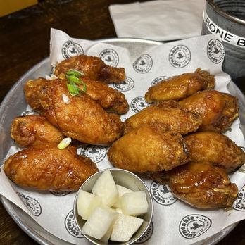 TURNTABLE LP BAR & KARAOKE - Updated October 2024 - 708 Photos & 409 ...