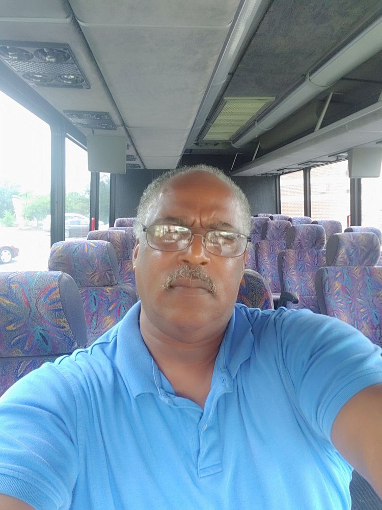 FLAGSHIP TOURS AND LIMOUSINE SERVICE - 2411 Crofton Ln, Crofton ...