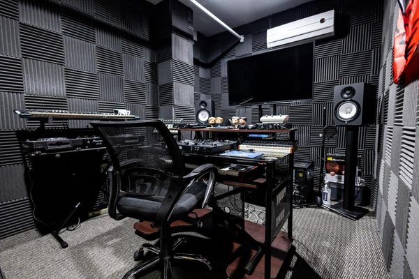 LOCKOUT MUSIC STUDIOS - Updated November 2024 - 11 Photos - 312 W 5th ...