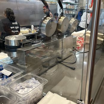 SPINNING BUNS - Updated June 2025 - 111 Photos & 55 Reviews - 1200 ...