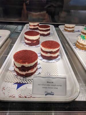 TERMINI BROS BAKERY - 37 Photos & 47 Reviews - 1701 John F Kennedy Blvd ...