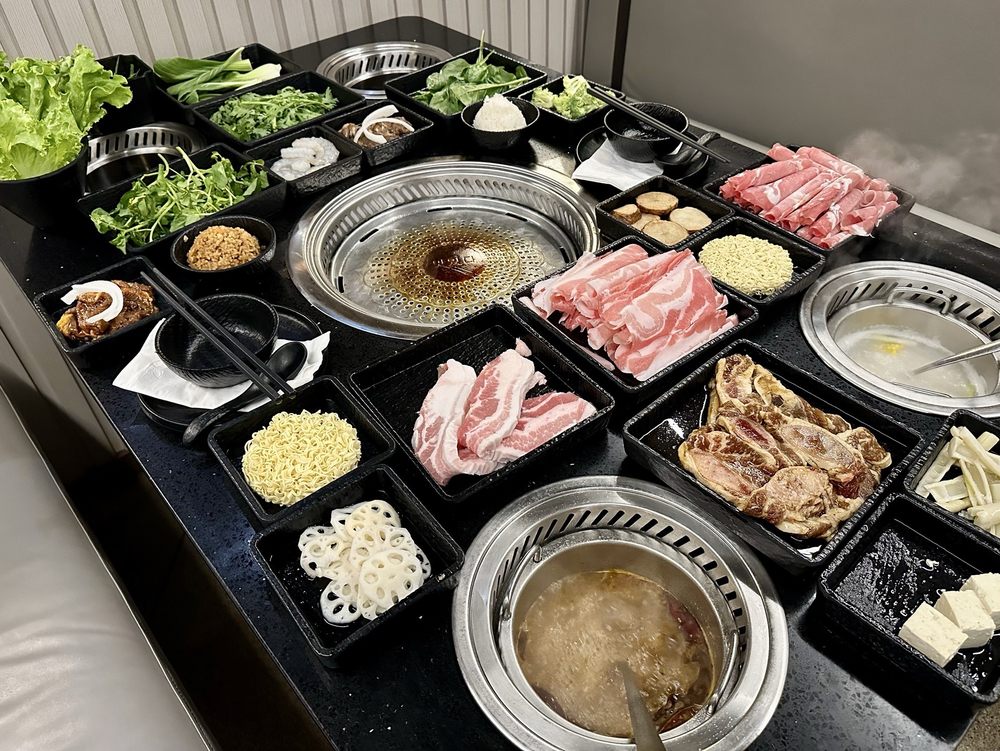 ONE POT - Updated October 2025 - 125 Photos & 52 Reviews - 3720 W ...