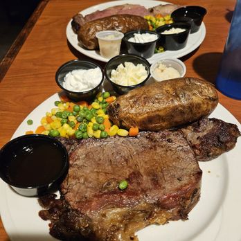 TONY ROMA’S - Updated December 2024 - 608 Photos & 792 Reviews - 200 ...