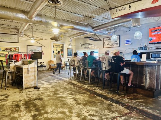 HALF SHELL DOCKSIDE - Updated December 2025 - 284 Photos & 238 Reviews ...