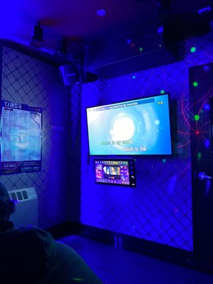 MUSIC BOX KTV - Updated June 2024 - 27 Photos & 102 Reviews - 40-15 ...