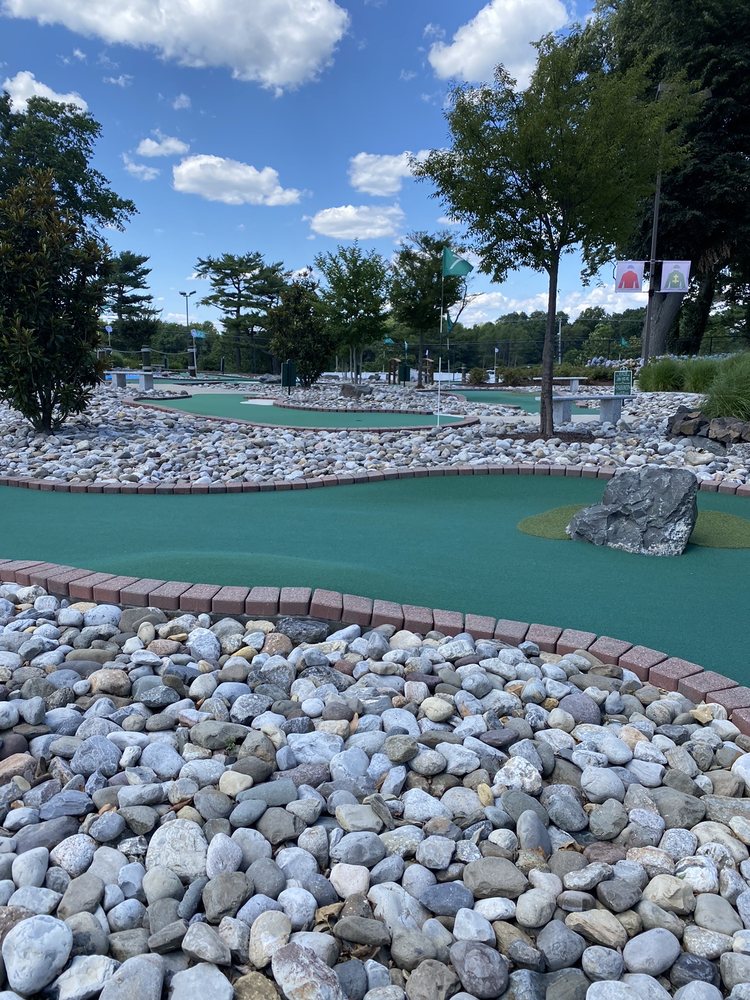 BLUEGRASS MINI GOLF - Updated July 2024 - 200 Port Au Peck Ave ...