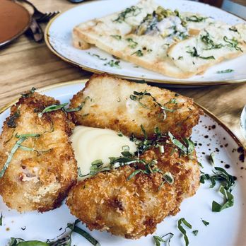 LADYBUG WINE BAR - Updated April 2025 - 37 Photos & 13 Reviews - 514 ...