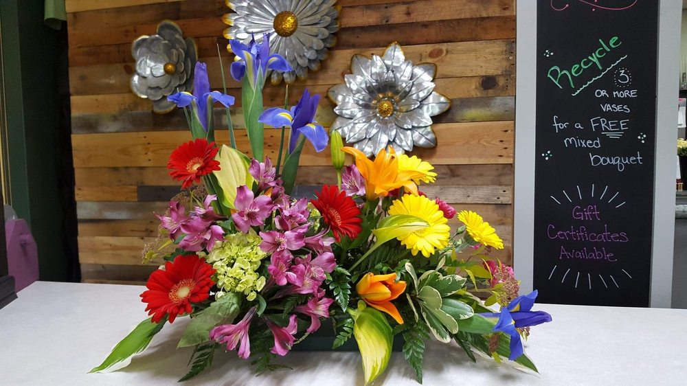 ROMULUS FLOWERS & GIFTS - 24 Photos - 7563 Merriman Rd, Romulus ...