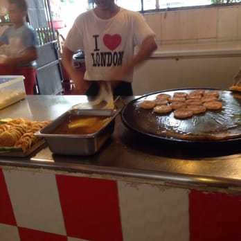 NAAN CORNER - Updated October 2025 - 13 Photos - Lorong Kerja Air Lama ...