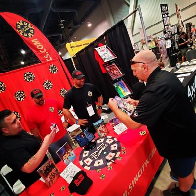 AMAZING LAS VEGAS COMIC CON - Updated August 2025 - 341 Photos & 26 ...