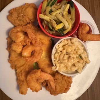 SIMPLY SOUTHERN BISTRO - Updated October 2025 - 134 Photos & 199 ...