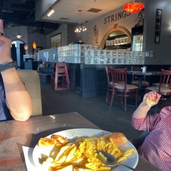 STRINGS ITALIAN CAFE - Updated December 2025 - 152 Photos & 232 Reviews ...