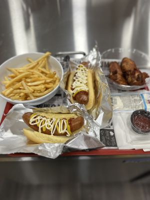 MCCANTS HOT DOG HUT - Updated August 2025 - 28 Photos - 4 Central Ave ...