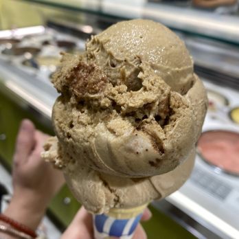 COWS - Updated December 2025 - 92 Photos & 82 Reviews - 1891 Upper ...