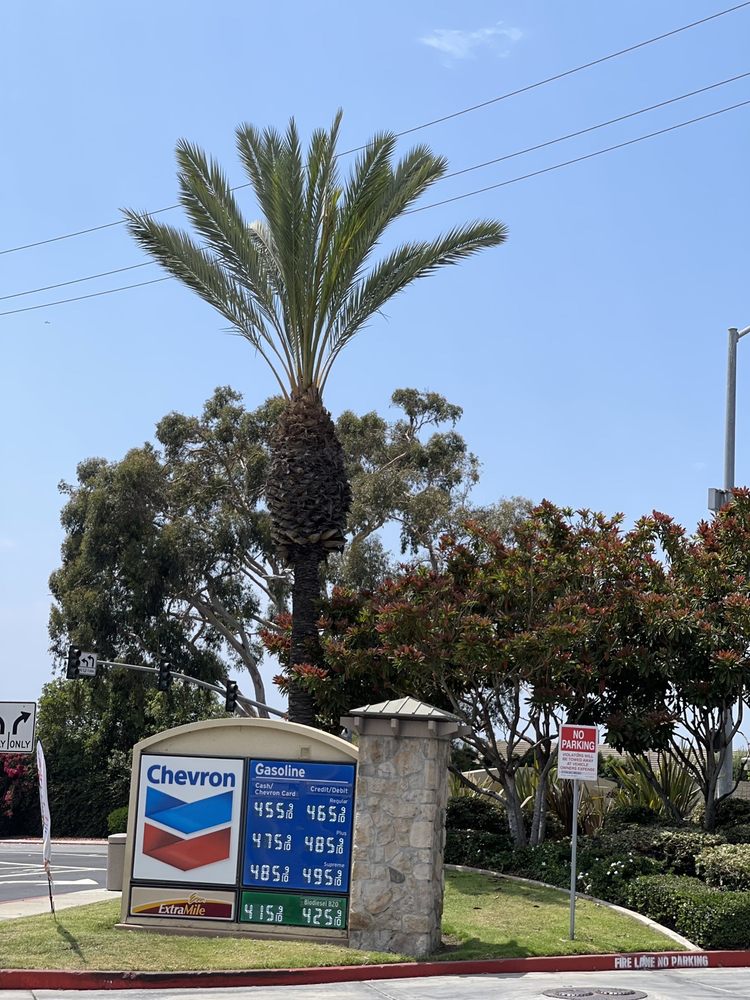 CHEVRON - Updated August 2025 - 10 Reviews - 19492 Goldenwest St ...