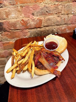 J HICKS ON THE SQUARE - Updated December 2025 - 63 Photos & 51 Reviews ...