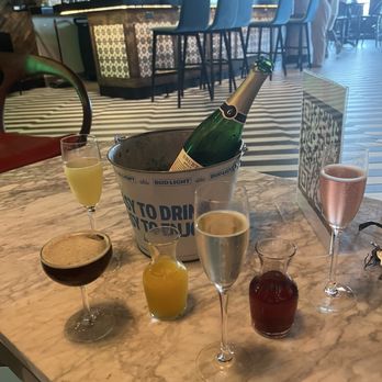 PUTTERY - Updated November 2025 - 622 Photos & 381 Reviews - 1818 ...