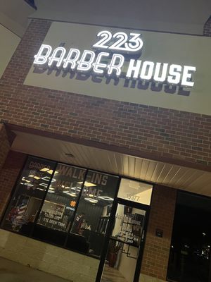 223 BARBER HOUSE - Updated January 2026 - 12 Photos - 15377 Hall Rd ...