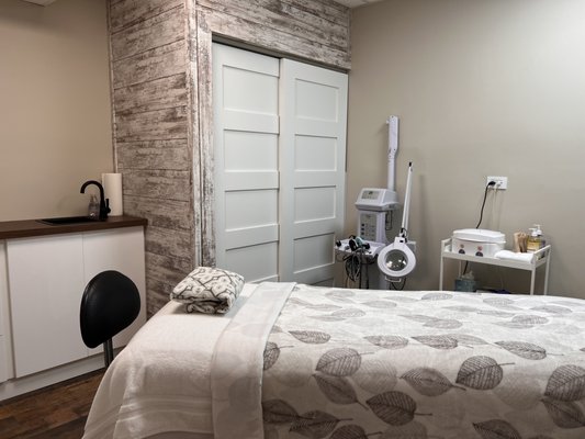 BODY & SOUL DAY SPA - Updated December 2025 - 12 Photos - Palos Hills ...