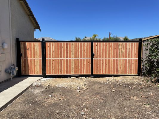 MEGA FENCE - Updated June 2024 - 71 Photos - Thornton, California ...